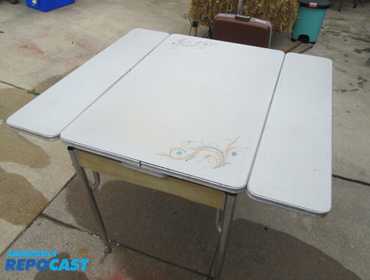 Repocast.com® | Vintage/antique kitchen table with...