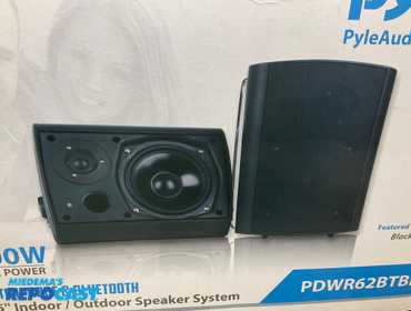 Repocast.com® | Pyle pair of black wall mount...