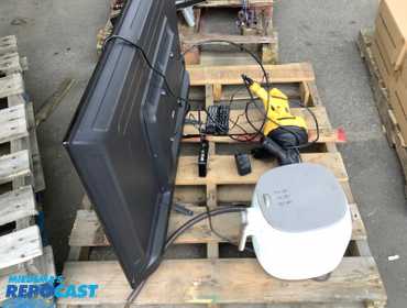 Repocast.com® | Silo Flat Screen TV with remotes,...