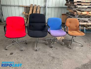 Repocast.com® | (4) classic steelcase chairs