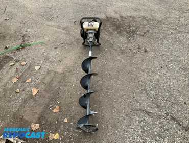 Repocast.com® | Ice Auger- Pulls easy, has compression...