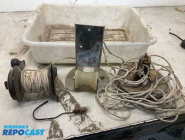 Repocast.com® | Lot of (1) Bin with Boat Anchor System