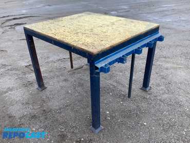 Repocast.com® | (1) heavy duty industrial table with...