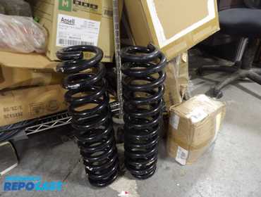 Repocast.com® | Lot of (2) Ford truck lift springs,...