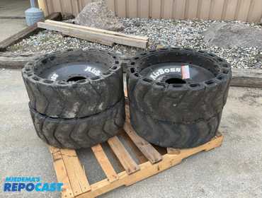 Repocast.com® | (4) Used AirBoss Solid Rubber Skid...
