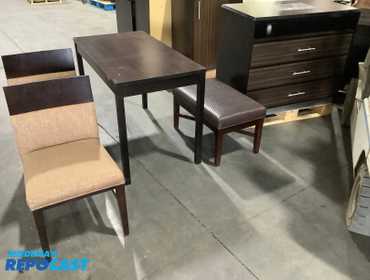 Repocast.com® | Lot of furniture including 1 large...