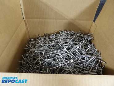 Repocast.com® | Lot of (25)lbs stainless steel screws,...