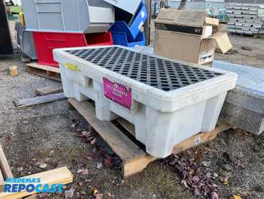 Repocast.com® | Lot of (1) Pig PAK357 66 Gallon Spill...