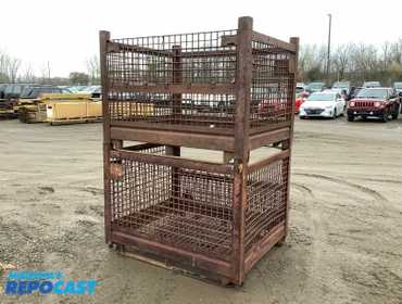 Repocast.com® | Lot of (2) large metal crates,...