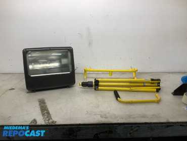 Repocast.com® | Lot of (1) Miscellaneous Work Light...