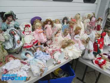 Repocast.com® | Doll collections, 65 dolls, various...