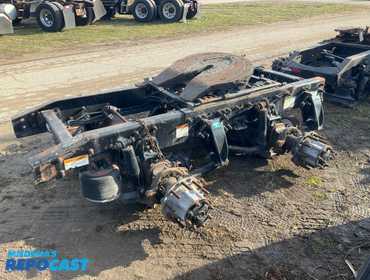 Repocast.com® | Freightliner Rear Tandem Frame Cutoff...