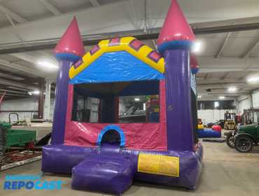 Repocast.com® | Ninja Jump inflatable castle bounce...