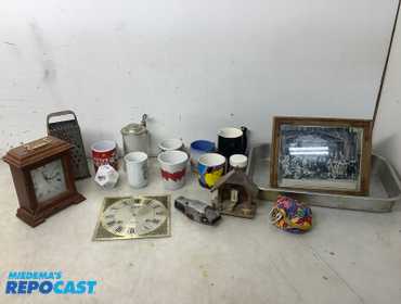 Repocast.com® | Lot of Various Antique Houseware...