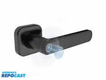 Repocast.com® | Lot of (2) Defiant electronic interior...