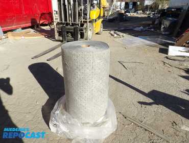 Repocast.com® | Lot of (150) ft Condor; absorbent pads...