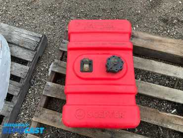 Repocast.com® | Large portable plastic gas tank, in...