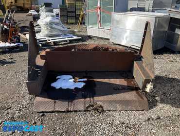 Repocast.com® | 5’ Hydraulic lift gate