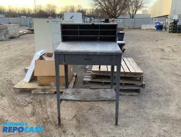 Repocast.com® | Lot of (1) Gray Steel Workdesk with 6...