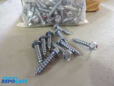 Repocast.com® | Lot of (1800) slotted hex washers head...