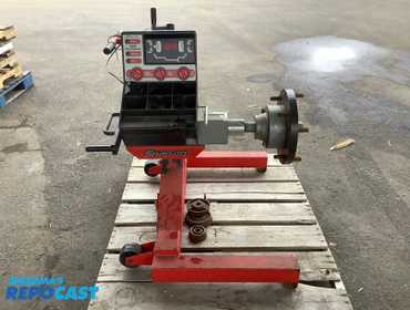 Repocast.com® | Snap-On WB410 Truck wheel balancer