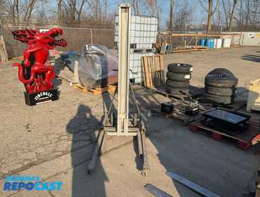 Repocast.com® | Hi jacker 650lbs 18ft made by Genie...