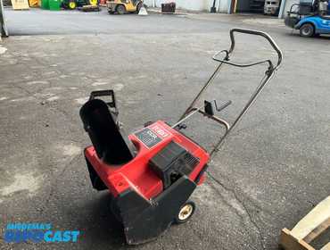 Repocast.com® | Toro CCR 2000 38180 Snowblower