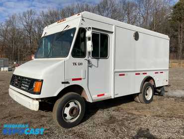 Repocast.com® | 1995 CHEVROLET P30 VAN