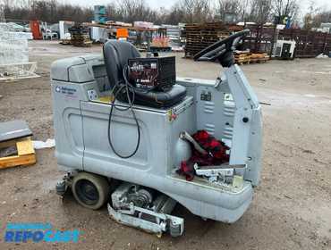 Repocast.com® | Advance HR 2800 Floor Scrubber