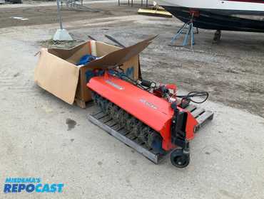 Repocast.com® | Kubota 44” sweeper attachment model...