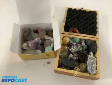 Repocast.com® | Lot of (2) boxes of crystals