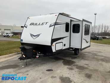 Repocast.com® | 2022 Keystone Bullett Crossfire 1850RB...