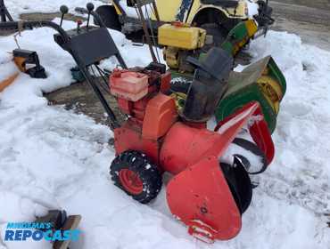 Repocast.com® | Toro 38040 Self-Propelled Snowblower