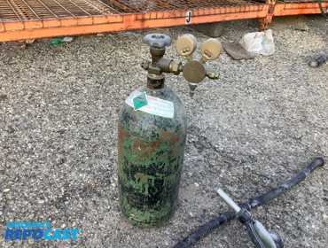 Repocast.com® | Lot of (1) compressed nitrogen tank
