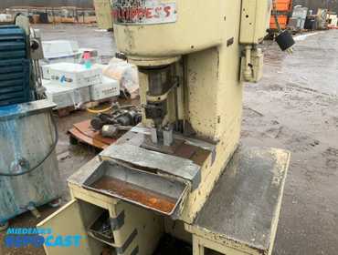 Repocast.com® | Denison equipment multipress machine....