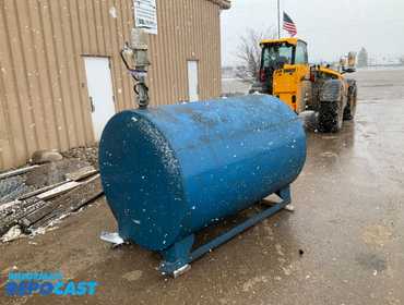 Repocast.com® | 550 Gallon Steel Bulk Oil Tank with...