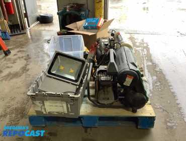 Repocast.com® | Lot of (1) Hitachi Koki EC119SA 2.5...