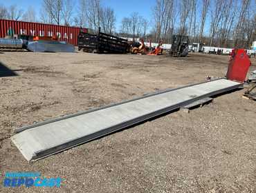 Repocast.com® | 20’ aluminum Box truck ramp. 24” wide.