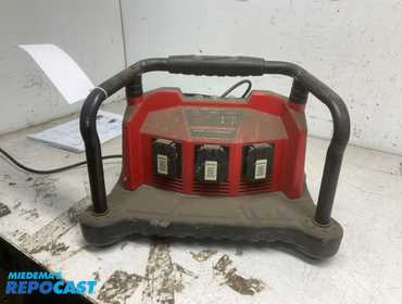 Repocast.com® | Milwaukee heavy duty multi-bay charger...