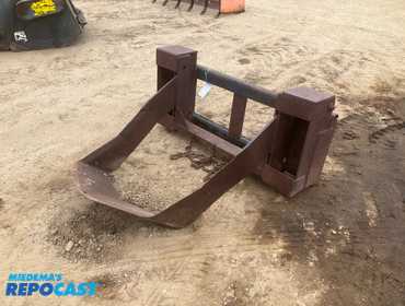 Repocast.com® | Homemade tree spade skid steer...