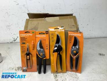 Repocast.com® | Lot of (10) assorted new Fiskars hand...