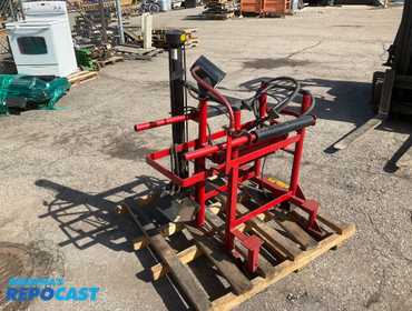 Repocast.com® | Lot of (1) Branick Tire Spreader Floor...