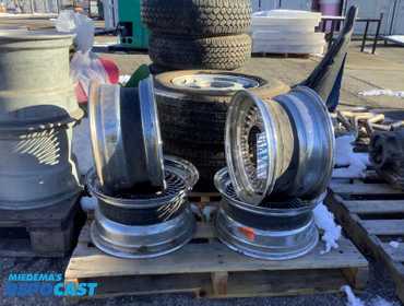 Repocast.com® | Lot of (4) Matching Vintage Chrome 10...