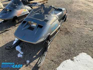 Repocast.com® | 1989 Ski-Doo Formula MX Snowmobile