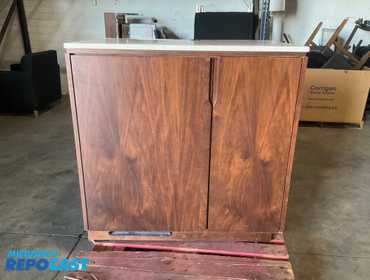 Repocast.com® | Entertainment center cabinet. 39”x23”x38”