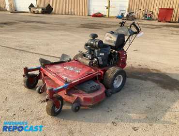 Repocast.com® | 2015 Exmark Turf Tracer 52” commercial...