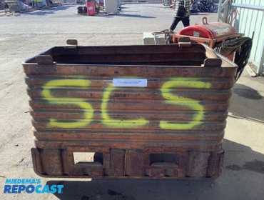 Repocast.com® | Lot of (1) Steel Storage Tub With Fork...