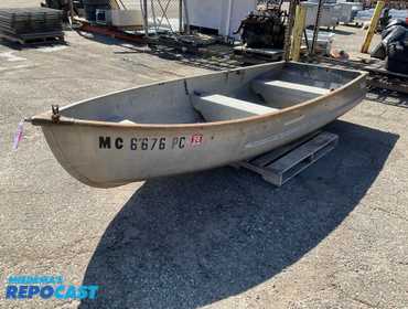 Repocast.com® | Meyers Aluminum row boat. Boat