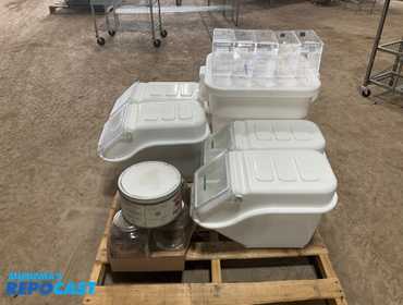 Repocast.com® | Pallet of restaurant ingredient...