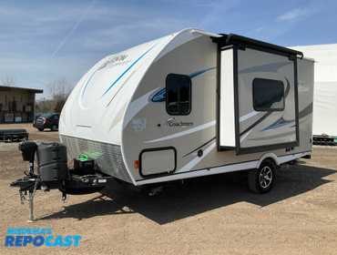 Repocast.com® | 2018 Coachmen Freedom Express Pilot...